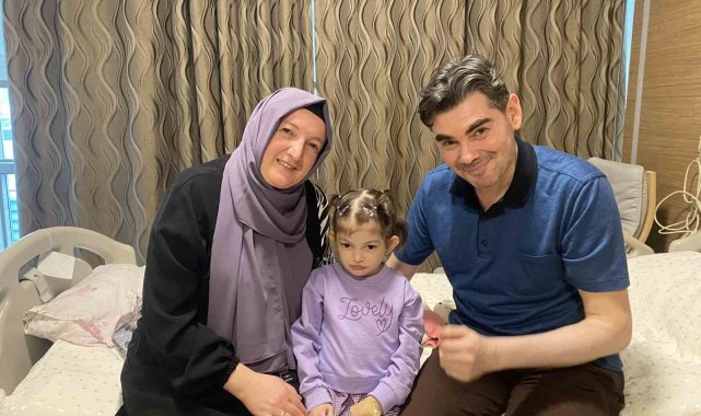 Nadir hastalığıyla mücadele ediyordu, babasının karaciğeriyle yaşama ...