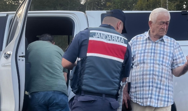 Kazma ve tüfekli kavga: 2 yaralı - ASAYİŞ - Mavi Kocaeli Gazetesi Kazma ve tüfekli kavga: 2 yaralı - ASAYİŞ - Mavi Kocaeli Gazetesi